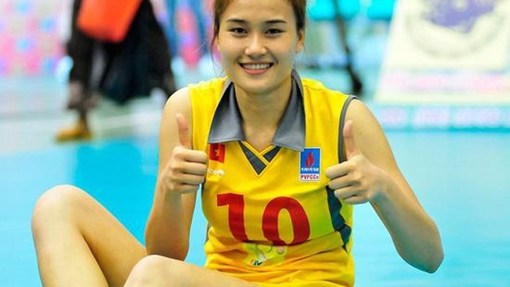 Hoa khôi bóng chuyền Linh Chi làm trợ lý Huấn luyện viên kiêm cầu thủ ...