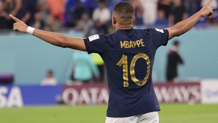 Những con số điên rồ của Mbappe sau khi lập cú đúp cho Pháp