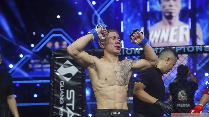 Phạm Văn Nam phẫu thuật ngay sau hậu trường khi lên ngôi vô địch LION Championship