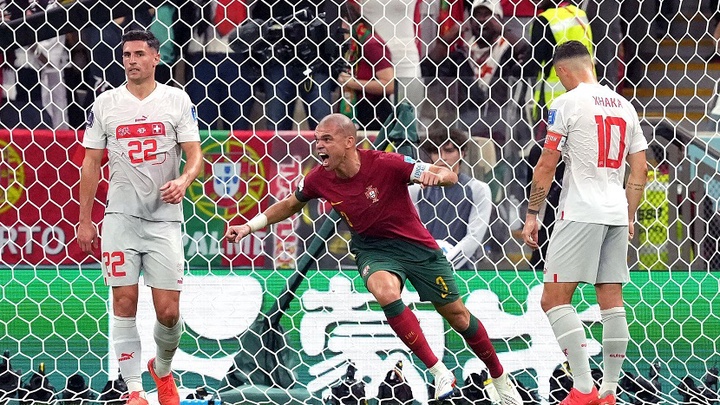 Pepe vượt Ronaldo về ghi bàn ở vòng loại trực tiếp World Cup