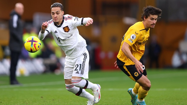 Cận cảnh 2 pha bỏ lỡ không tưởng của MU trước Wolves