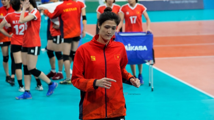 Đội tuyển bóng chuyền nữ Việt Nam nhận tin dữ từ Lưu Thị Huệ