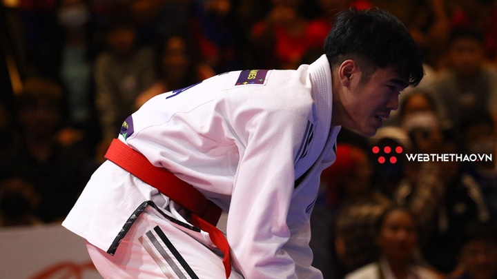 Lời than vãn đẫm nước mắt của võ sĩ jujitsu Thái Lan gục ngã trước chủ ...