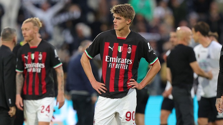 AC Milan chìm trong khủng hoảng trước bán kết Champions League