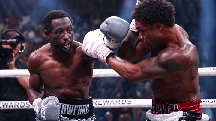 Terence Crawford nhận số tiền kỉ lục nhờ đánh bại Errol Spence Jr