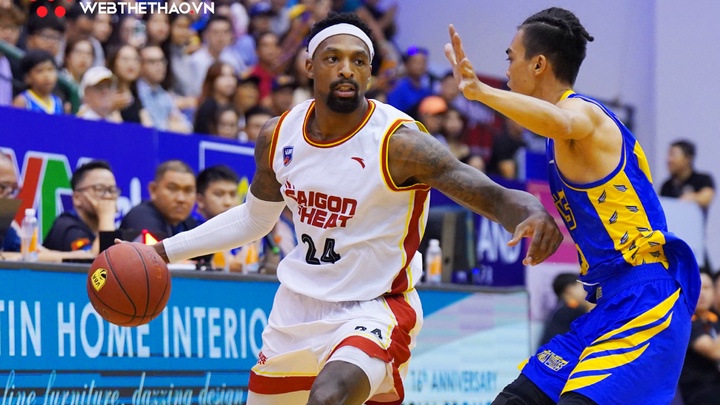 Cú game-winner của Kentrell Barkley nhấn chìm hy vọng Playoffs của Ho ...