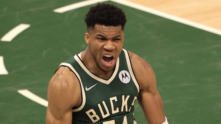 Chuyển nhượng NBA: Giannis Antetokounmpo gia hạn với Milwaukee Bucks ...