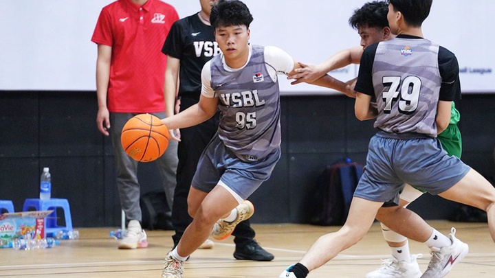 Playoff VSBL 2023-2024 ngày 7/1: Ấn định 8 đội bóng THPT vào tứ kết ...