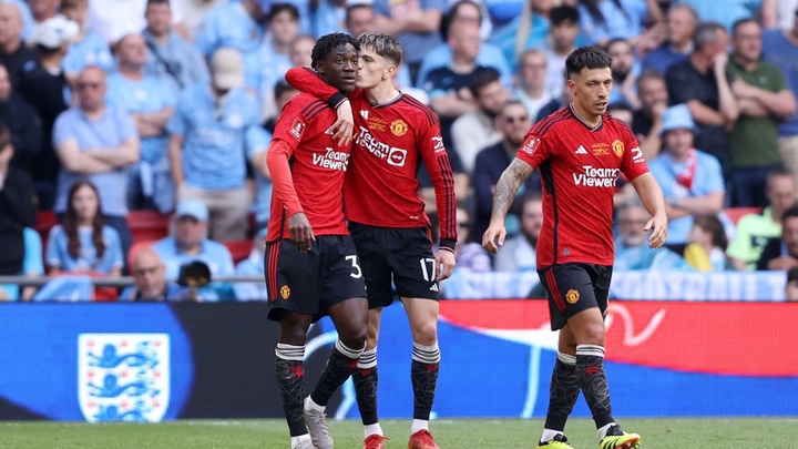 Garnacho và Mainoo đi vào lịch sử trận chung kết FA Cup với MU