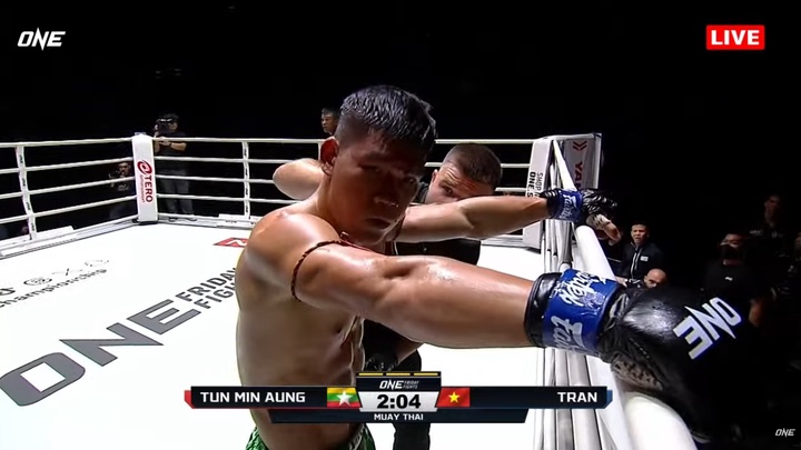 Trần Quốc Tuấn thất thủ trước tài năng trẻ Myanmar tại ONE Championship