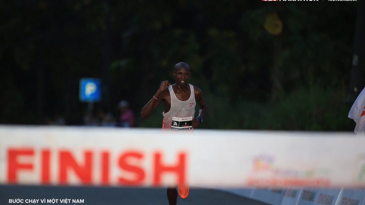 Edwin Kiptoo giữ vững ngôi vương tại Giải Marathon Quốc tế TP.HCM ...