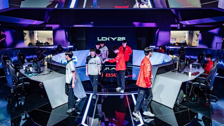 Kết quả T1 vs DK playoffs LCK 2025 ngày 18/9