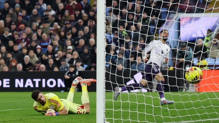 Bokep intip kamar mandi kolam renang