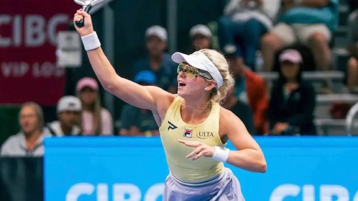 Anna Leigh Waters áp đảo Kate Fahey, giành danh hiệu đơn nữ và Triple ...