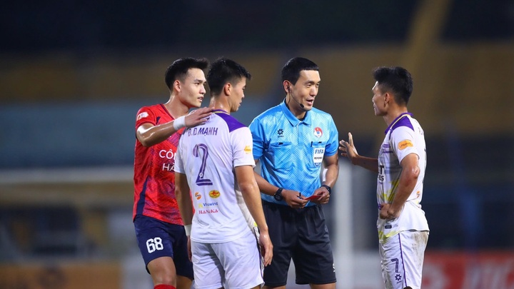 Hai trọng tài Hàn Quốc điều hành trận cầu tâm điểm Ninh Bình vs CAHN