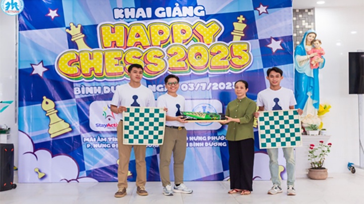 Khai giảng chương trình Happy Chess mùa 4 tại Mái Ấm Tình Mẹ 2: Khi ...