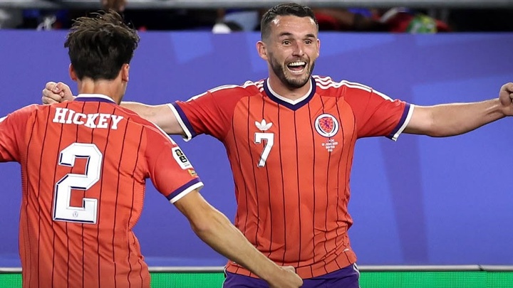 John McGinn "vòng 3 cực to" đưa Scotland vào vùng đất mới của World Cup
