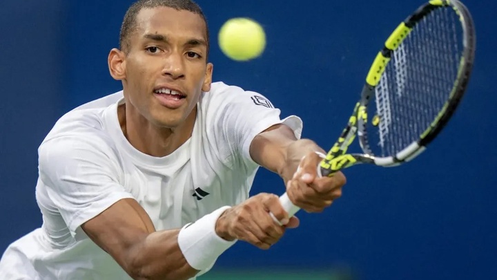 Bài toán giữ vững top 6 ATP của Felix Auger-Aliassime tại giải quần vợt ...