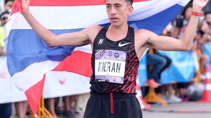 VĐV con lai vô địch SEA Games phá kỷ lục chạy 10km trên đất Thái