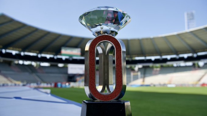 Cúp nạm đá quý 4,8kg cho nhà vô địch điền kinh Diamond League Final 2021