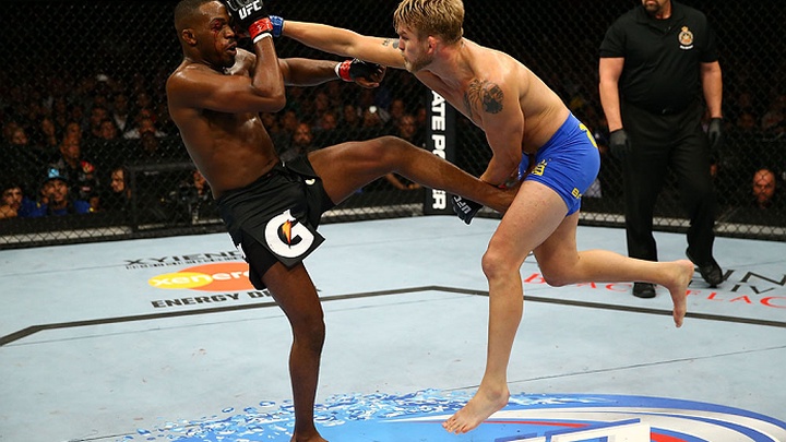 Top 5 trận đấu khó khăn nhất sự nghiệp của Jon Jones