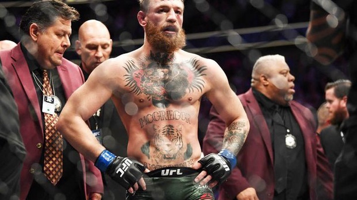 HLV của Conor McGregor muốn học trò đối đầu Donald Cerrone
