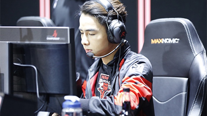 Zeros bị cấm thi đấu, cắt hợp đồng với PVB