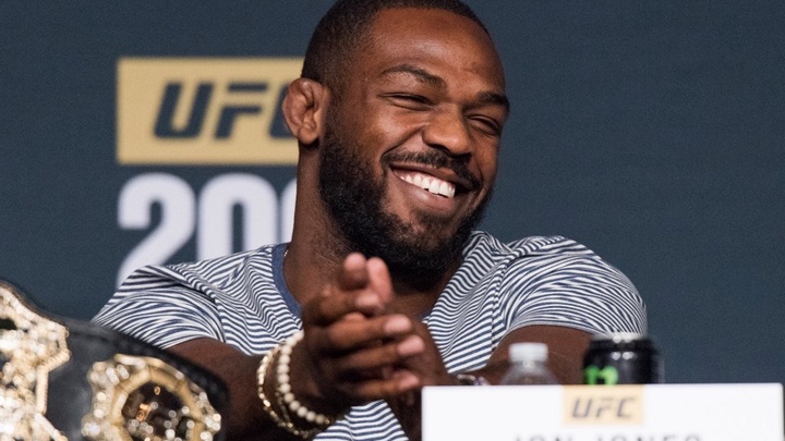 Tại sao Jon Jones vẫn chưa bao giờ bị hạ knock-out