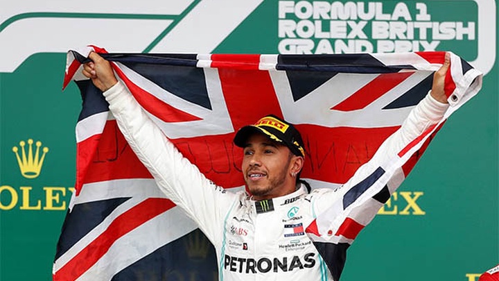Lewis Hamilton thành tay đua vĩ đại nhất lịch sử British Grand Prix