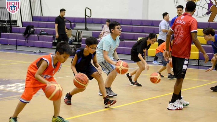 Iron Man đối đầu Spider Man tại ASA Superkids Basketball League