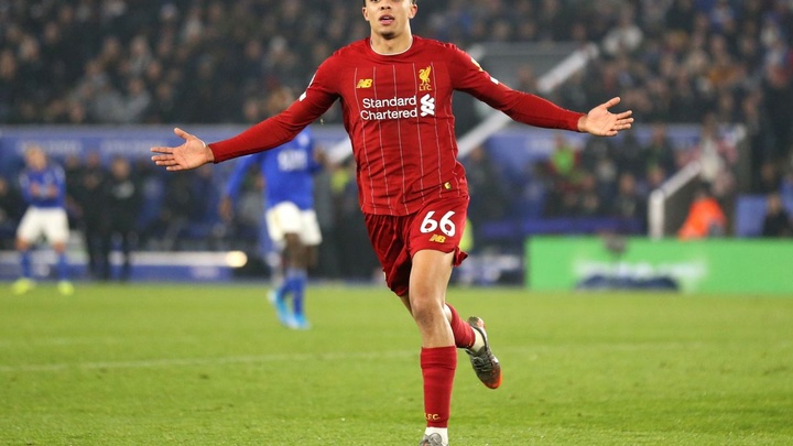 CĐV Liverpool “troll” MU không thương tiếc bằng người hùng Alexander-Arnold