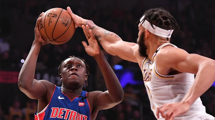 LA Lakers làm điều chưa từng có trong 18 năm, Derrick Rose gật đầu thán ...