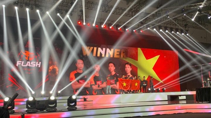Team Flash chiến thắng áp đảo, Free Fire Việt Nam vô địch Đông Nam Á