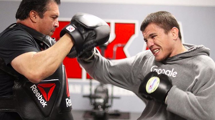 UFC mang “em họ bất bại” của Khabib Nurmagomedov tới sự kiện UFC 249