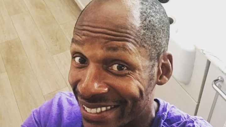 Ray Allen khoe đầu không cạo, kêu gọi hội hói đầu NBA nghỉ cắt tóc