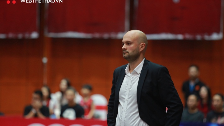 HLV Predrag Lukic giải thích cách Thang Long Warriors chọn 4 VĐV bảo vệ