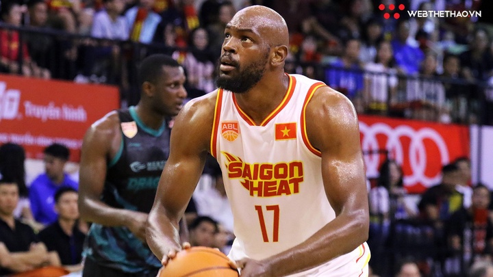 Câu chuyện điên rồ của DeAngelo Hamilton: Ra mắt Saigon Heat chỉ 14 ...