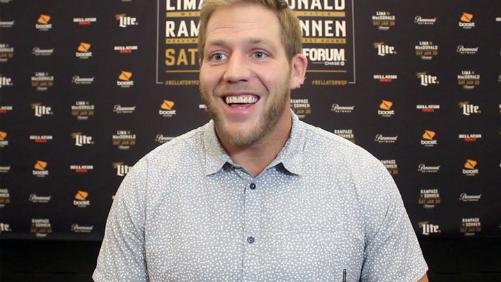 Cựu vô địch WWE Jack Swagger vẫn chưa buông mộng lên sàn MMA