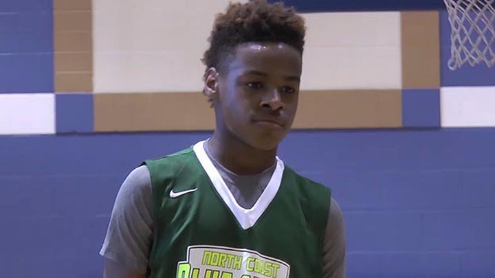 Con nhà nòi tại giải bóng rổ NBA: Lợi hay hại?