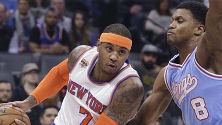 "Đại gia" New York Knicks đi bằng chân đất sét