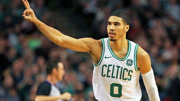 Jayson Tatum đi vào lịch sử với những trận đấu bùng nổ liên tiếp