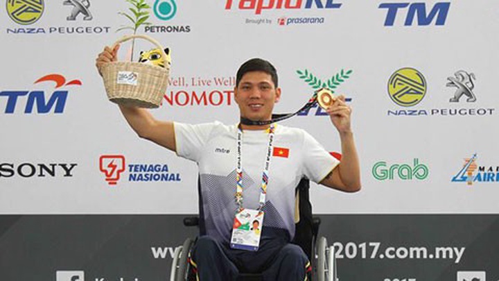 Võ Thanh Tùng: Siêu kình ngư teo chân và bộ sưu tập 200 huy chương