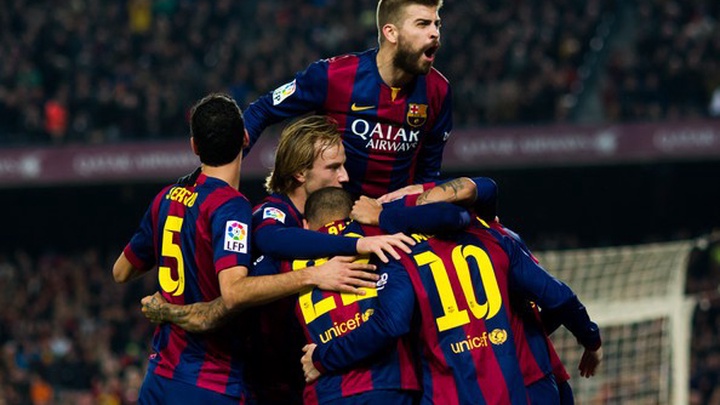 Infographic: Barca san bằng kỷ lục bất bại của Real