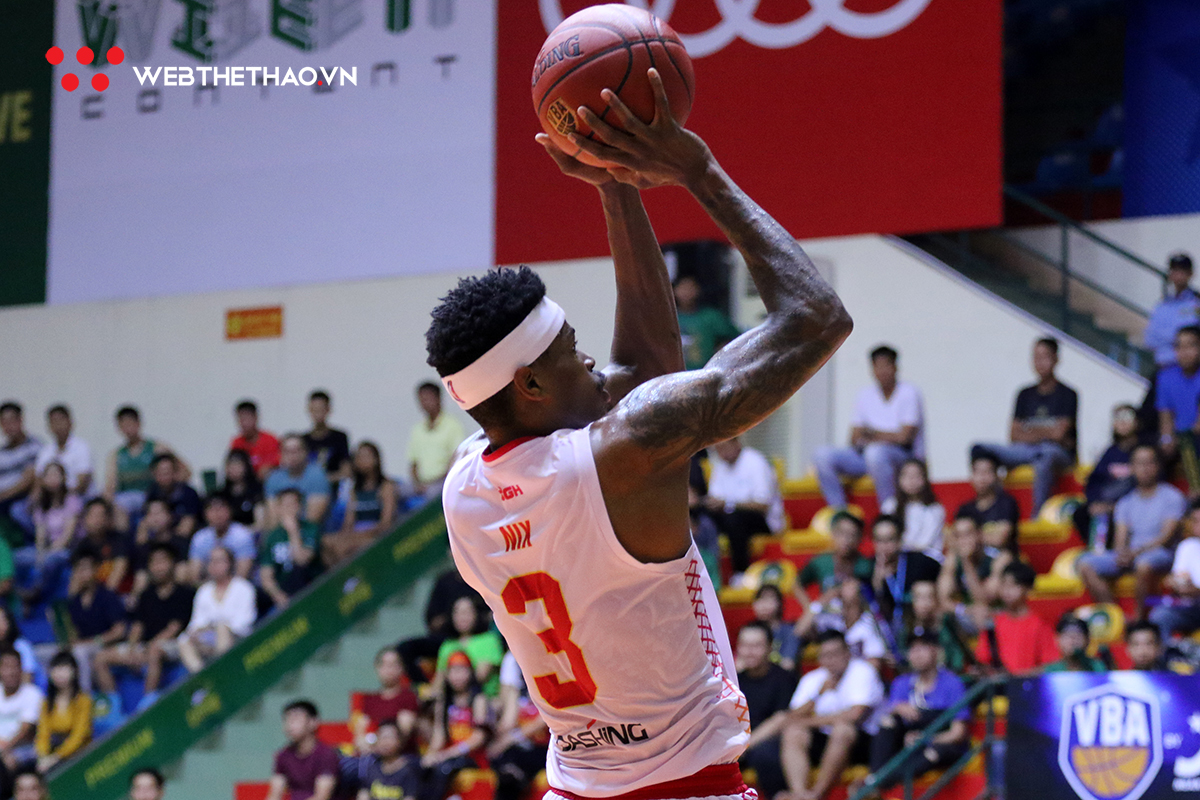 DeAngelo Hamilton tái xuất thăng hoa, Cantho Catfish thắng Saigon Heat ...